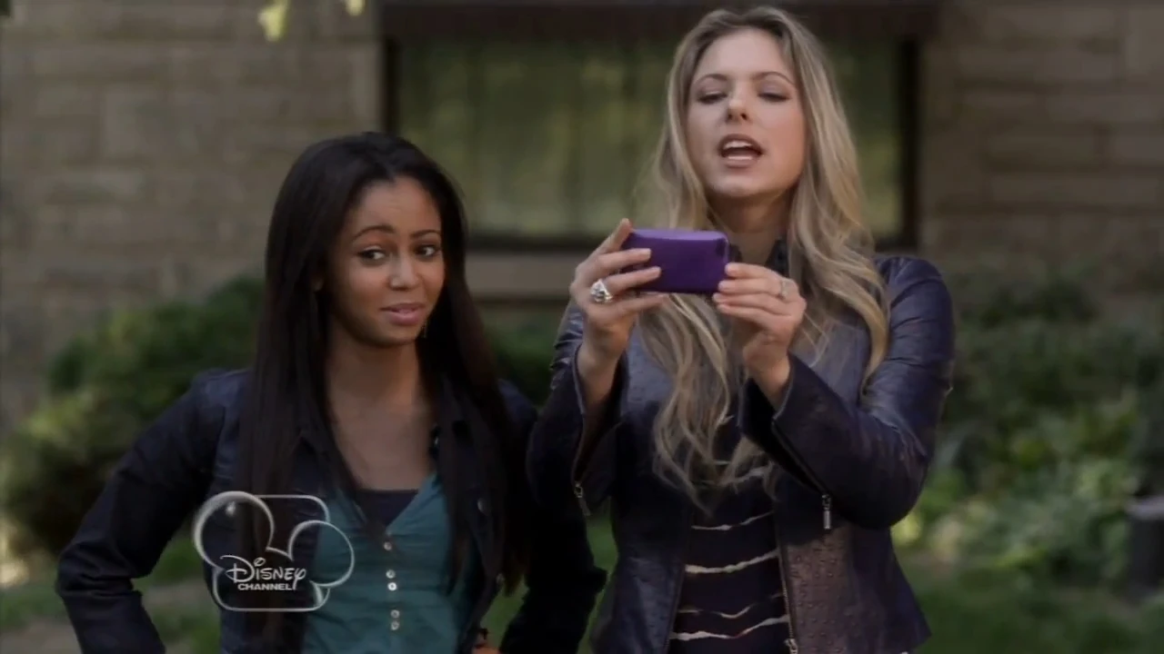 Image - My-babysitters-a-vampire--village-of-the-darned--206--internet-stars--vanessa-morgan ...
