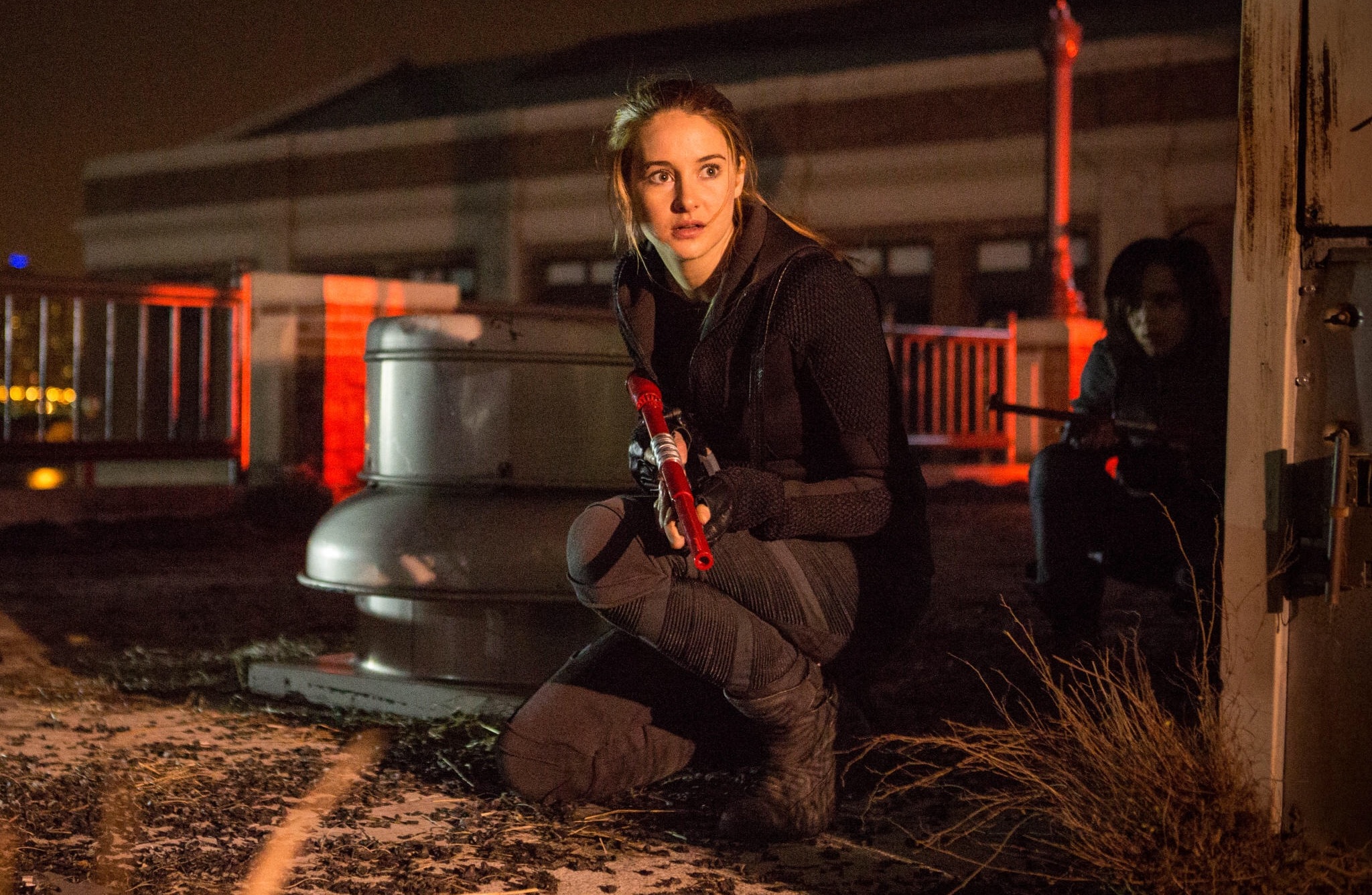 Fichier:Tris Divergente Promo 3.jpeg - Wiki Divergent Fichier:Tris Divergente Promo 3.jpeg - Wiki Divergent