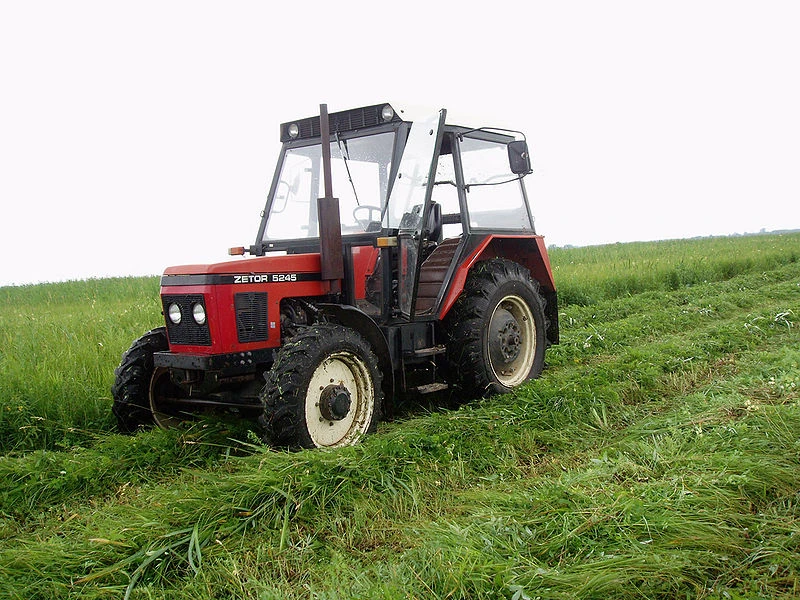 Zetor 5245 - Tractor & Construction Plant Wiki - The classic vehicle ...