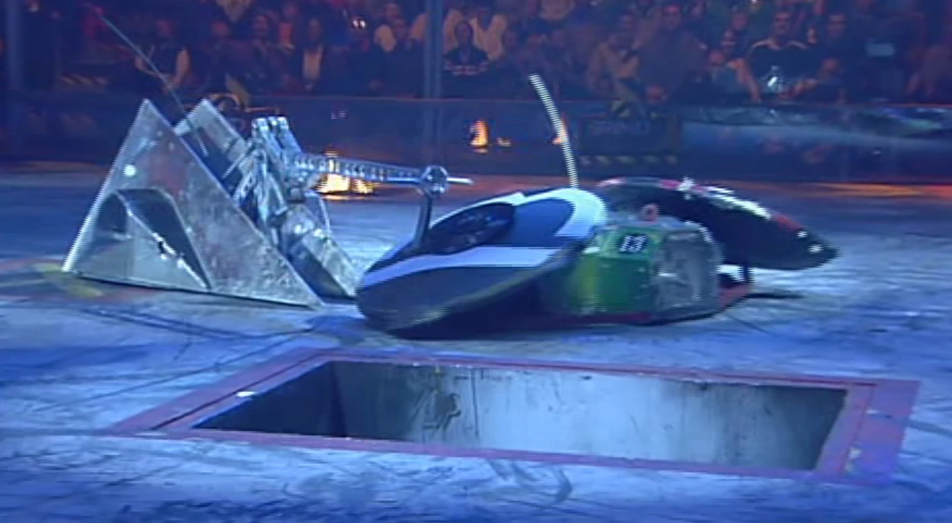 Robot Wars Extreme: Series 2/All-Stars/Heat B - Robot Wars Wiki - Robot ...
