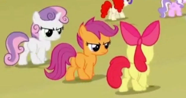 Scootaloo's_missing_wings_error_S2E01.png