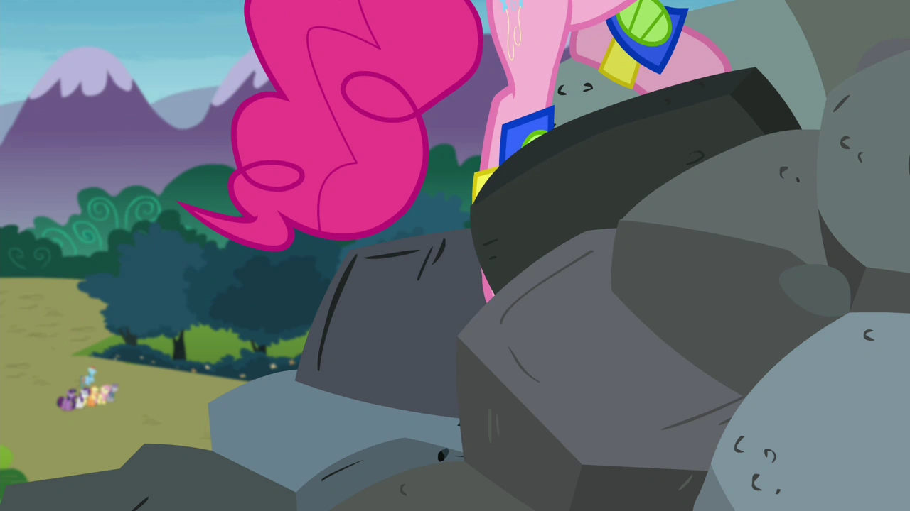 Image - Pinkie Pie gets her hoof stuck S4E18.png - My Little Pony ...